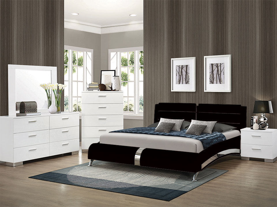 Jeremaine Black and White Queen 4 Pcs Set | Rana