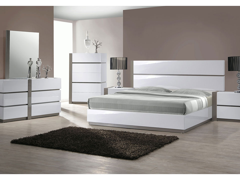 White Bedroom Furniture Design How To Match A Bed And Bedside Tables: